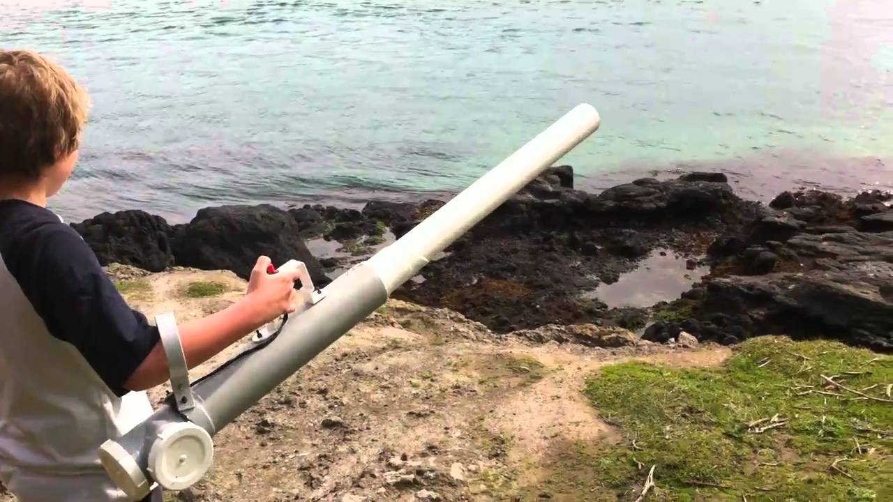 Orange Rocket Launcher in Dunedin, New Zealand 11/09/10 - YouTube