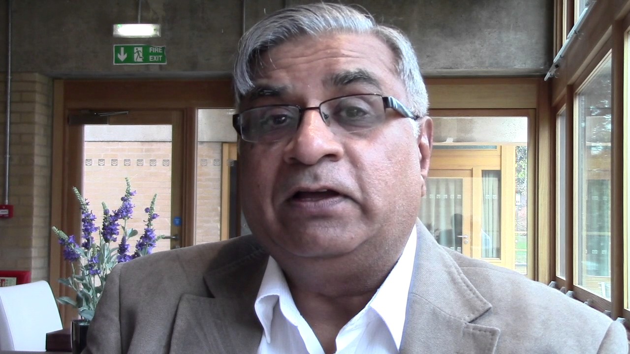 SOULJOURNS ~ NAVIN PATEL, M.D., FIRST SAW SAI BABA IN 1968 & DESCRIBES ...