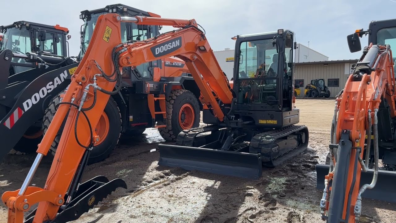 2023 Doosan DX63-3 Mosinee Wausau, Waupaca Eau Claire Appleton WI D13409 - YouTube