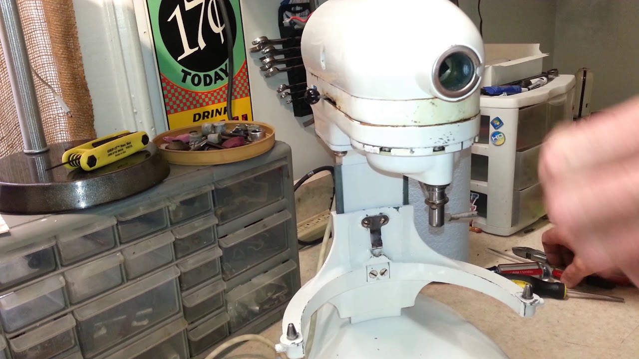 Kitchenaid K5A restoration in Pearl mint - YouTube