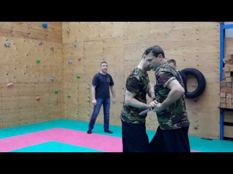 Работа с ножом по стилю Кулак Белого Журавля