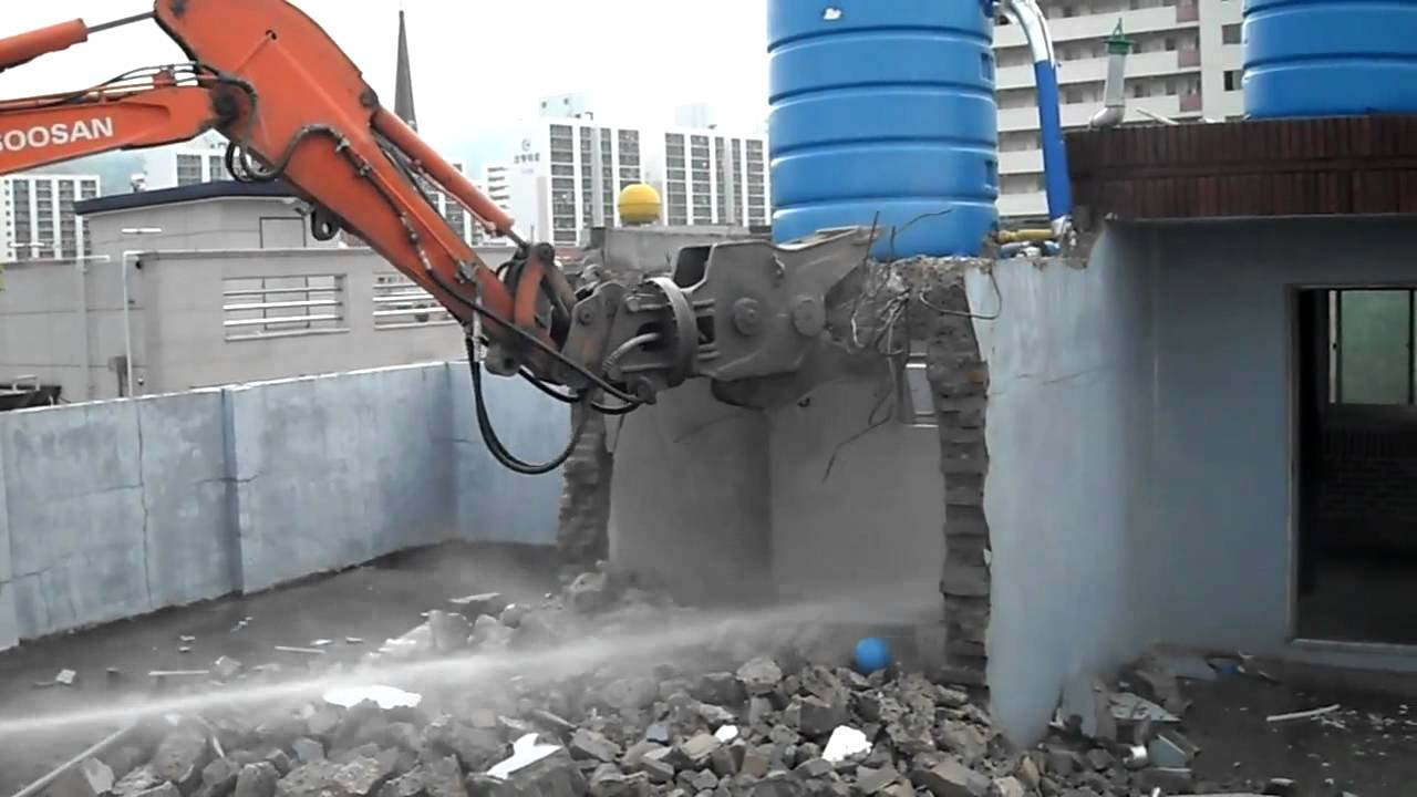 Mini Hydraulic Pulverizer Attachment - YouTube