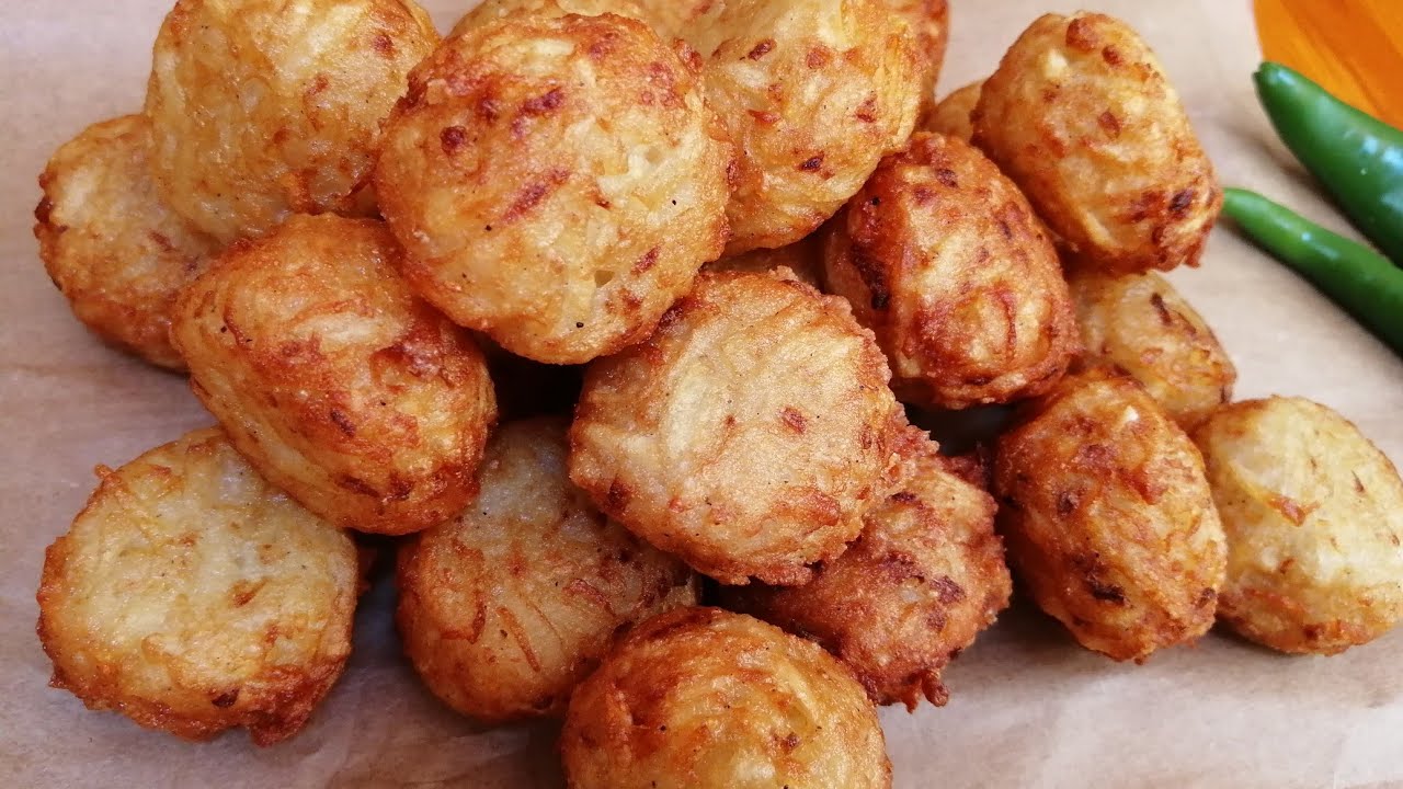 Grated potatoes with onions and garlic 😋Crispy and delicious quick meal ...