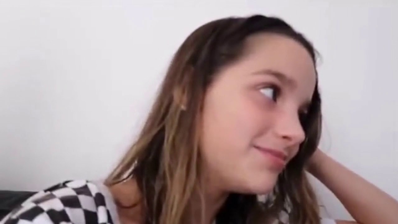 Hannie Edit The Kiss” Youtube