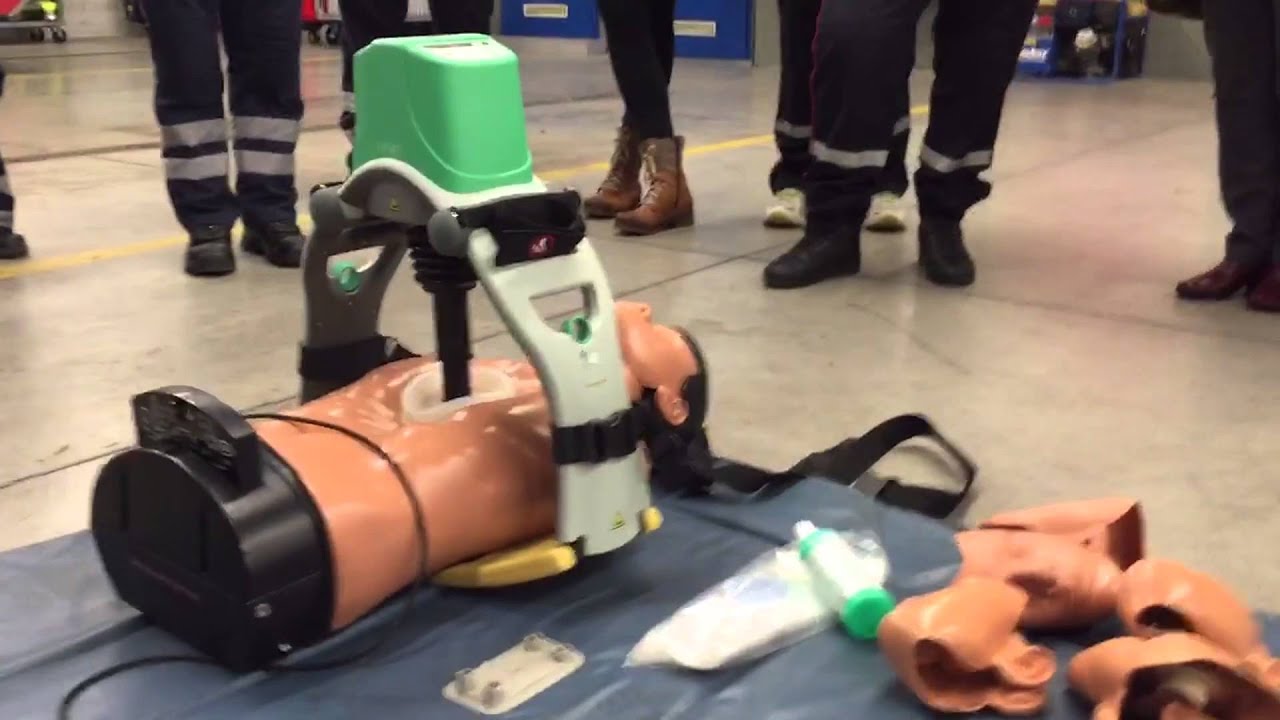 Lucas 2 in Aktion - YouTube