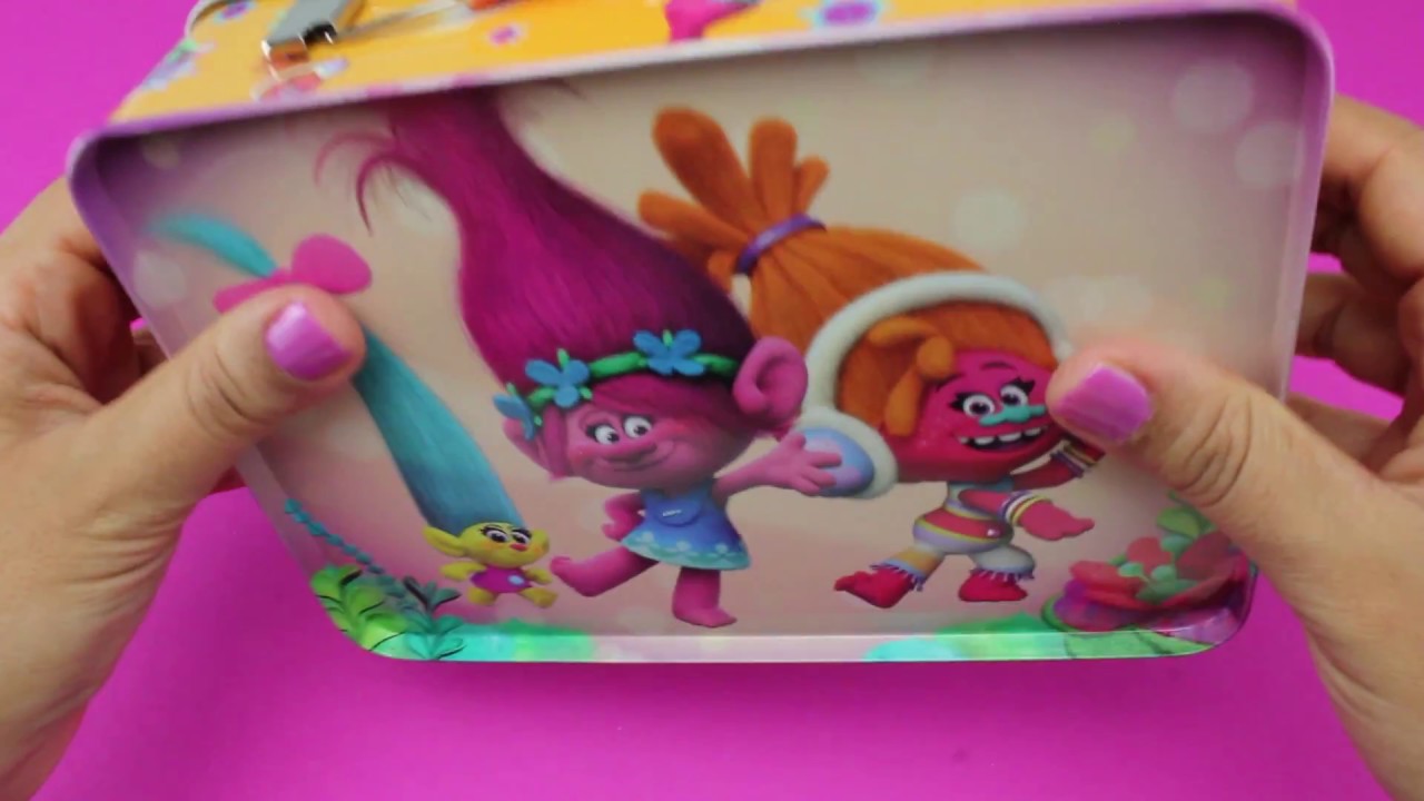 TROLLS RADZ Candy Poppy and Branch & Surprise Toys Play Time at Trolls ...