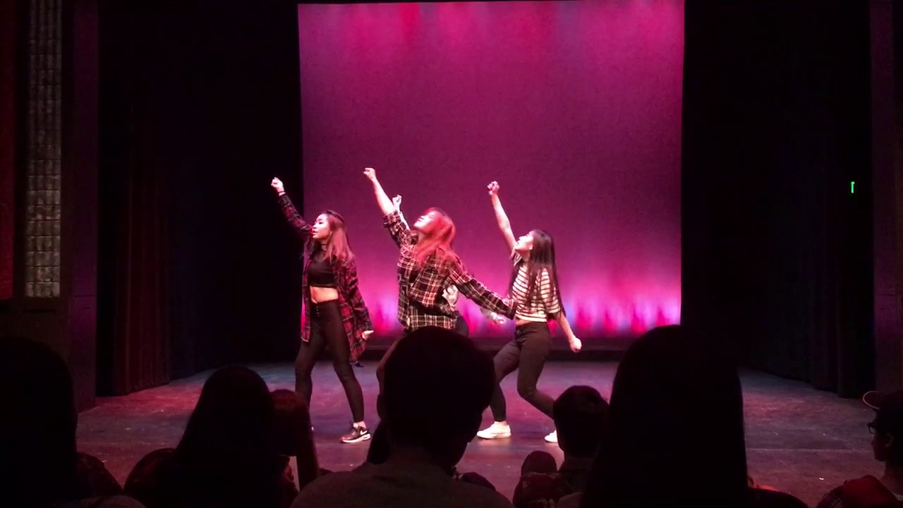 Blackout - dance mashup 2 (SU VSA Coming Xuan) - YouTube