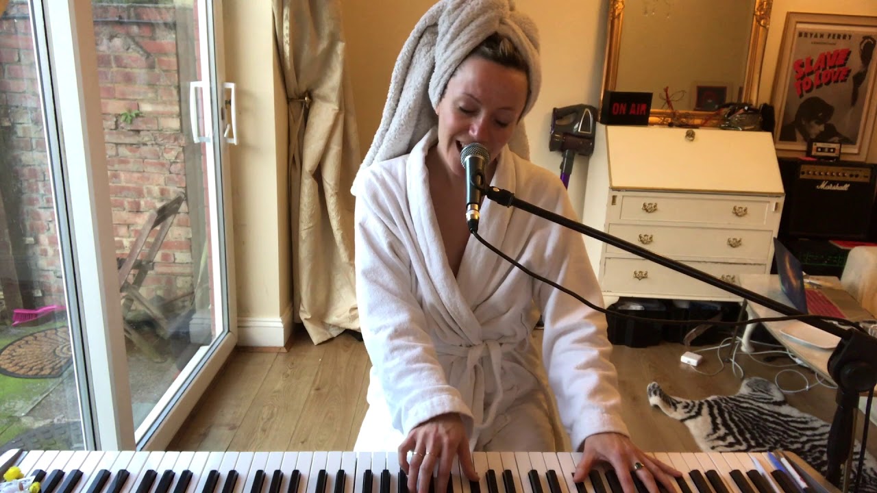 Songbird - Alice Offley - Fleetwood Mac Cover #robesessions #requests ...