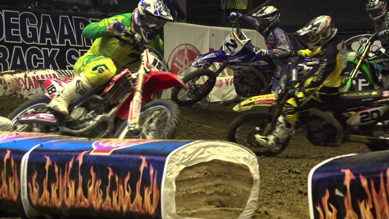 Robbie Maddison performs HUGE FMX stunts at Super Cross Herning - YouTube