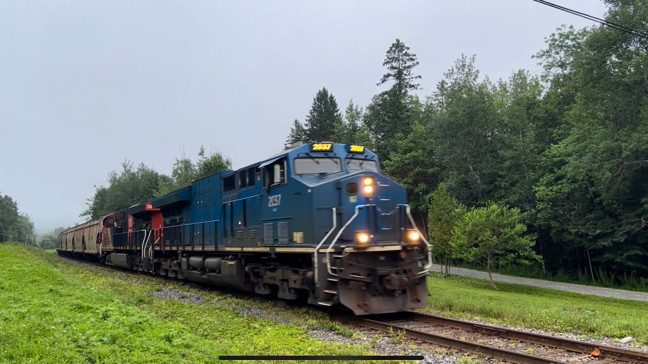 BIG BLUE LEADS/CREEPY HORN! GECX 2037 Leads CN L594 Eastbound Through ...