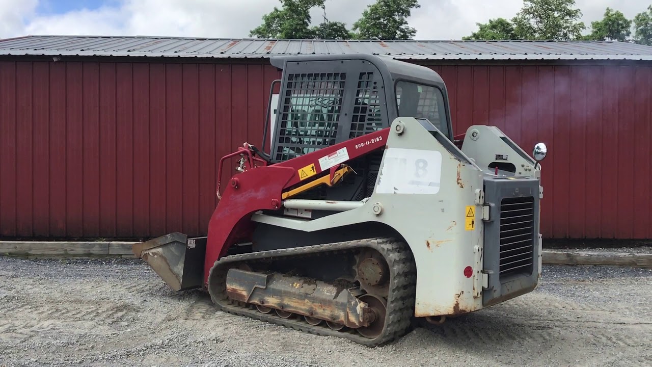 TAKEUCHI TL8 SKID STEER - YouTube
