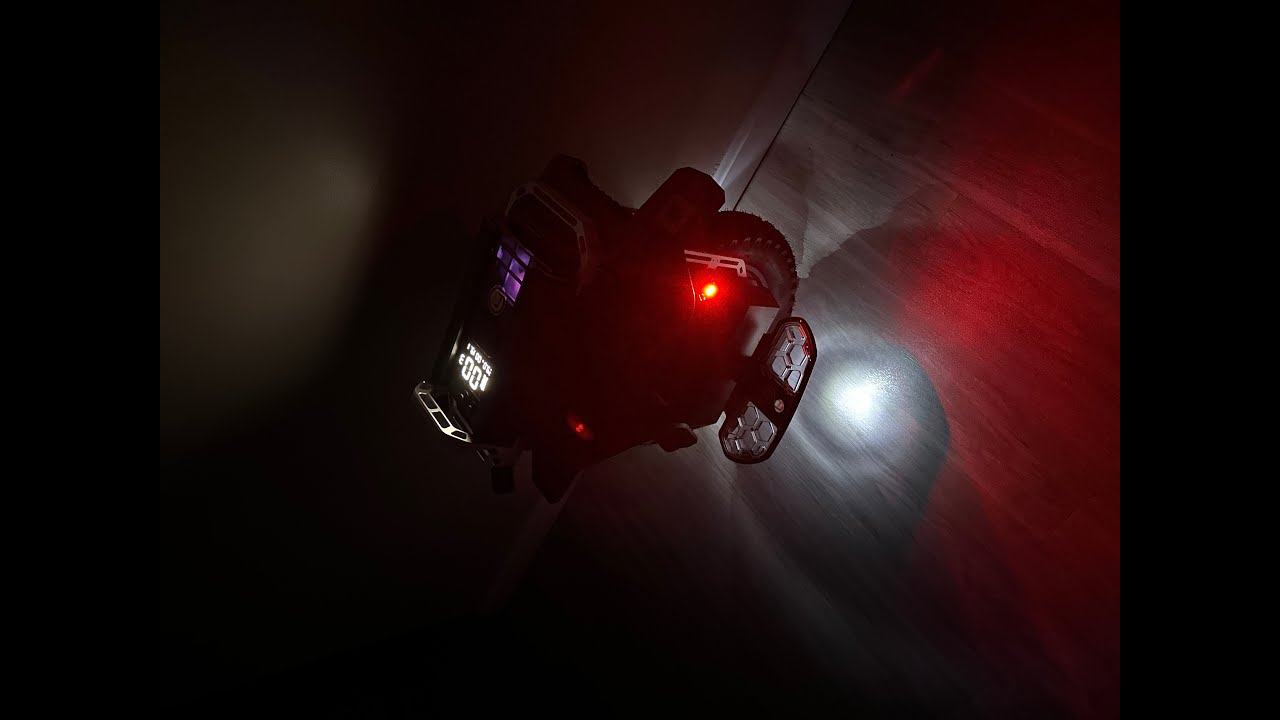 Commander Mini new lights - YouTube