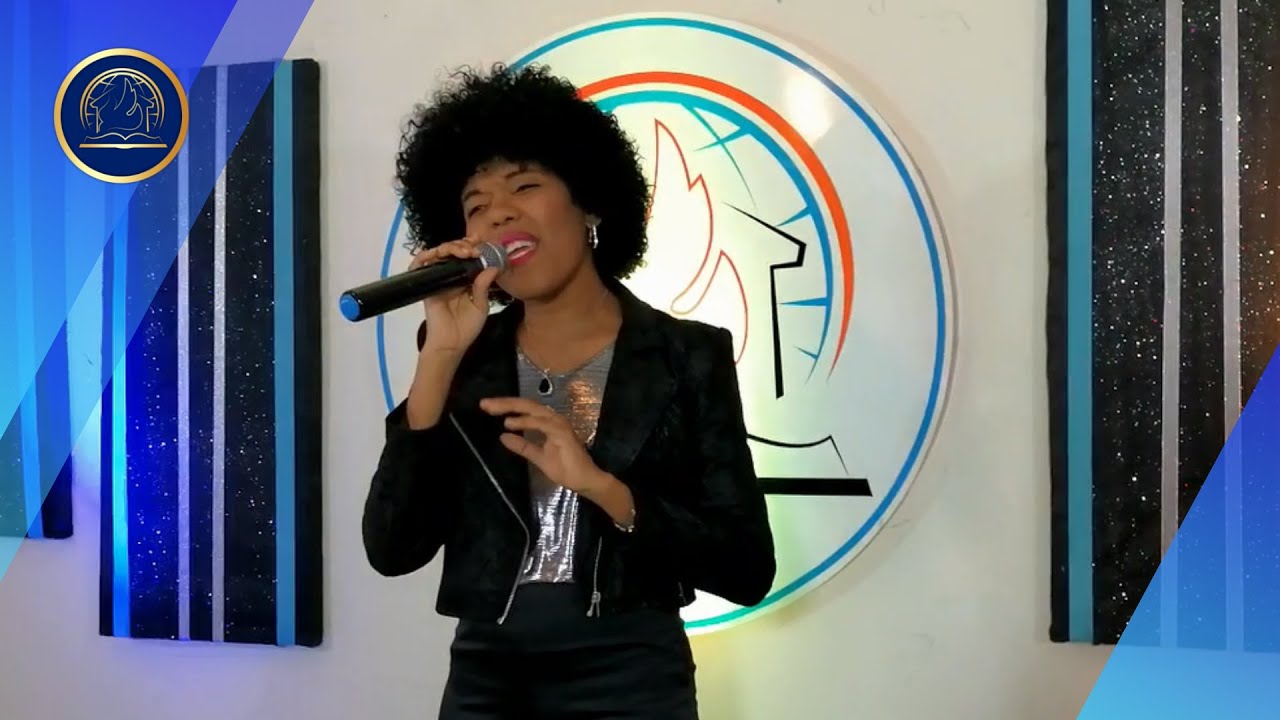 BETTY RAMIREZ - Aferrada (cover) ADORANDO EN CASA - YouTube