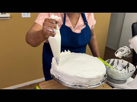 Decorando un Rico Pastel - YouTube