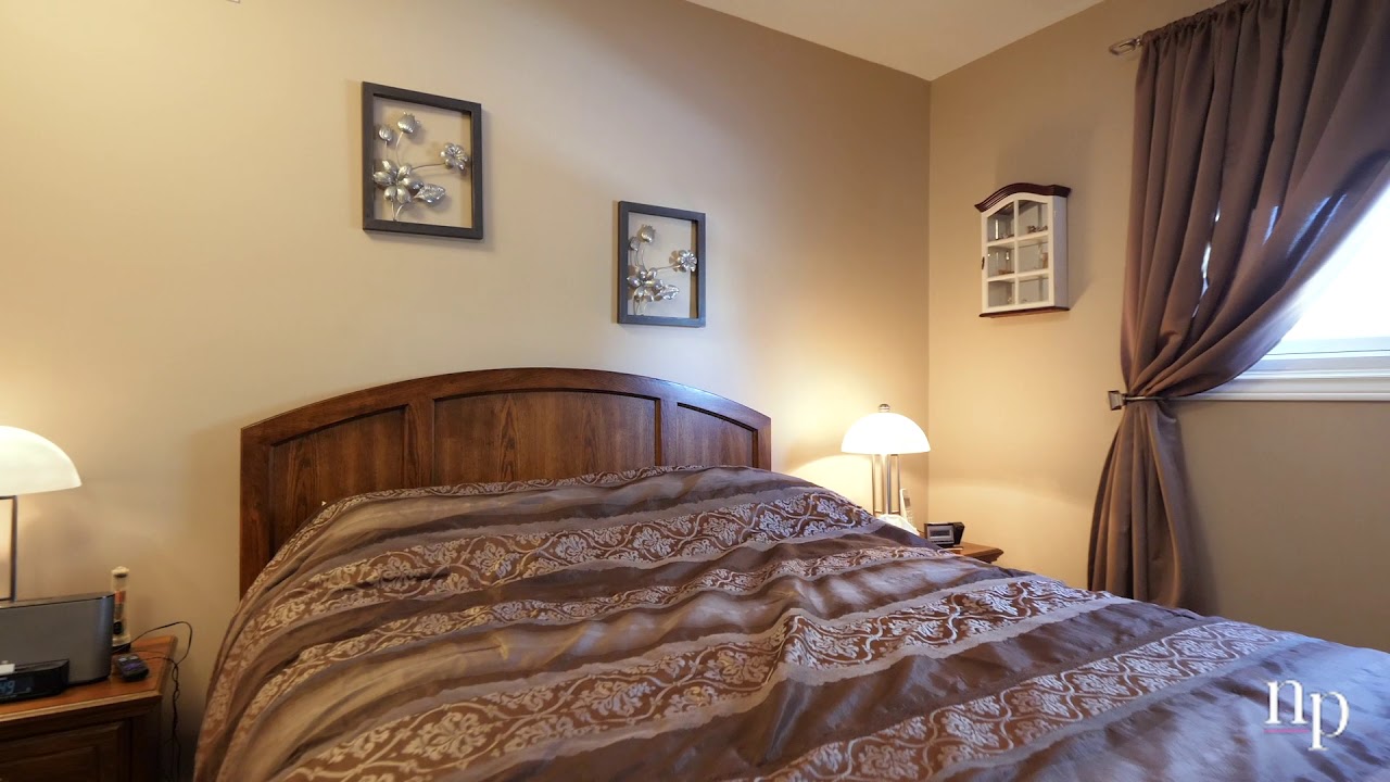 SOCIAL WIDE 100 Whiteoak Cres Welland, ON Mark & Andrew McGarr - YouTube