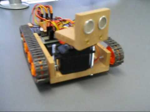 Survivor Bot 08M (PICAXE Tank Based Robot) - YouTube