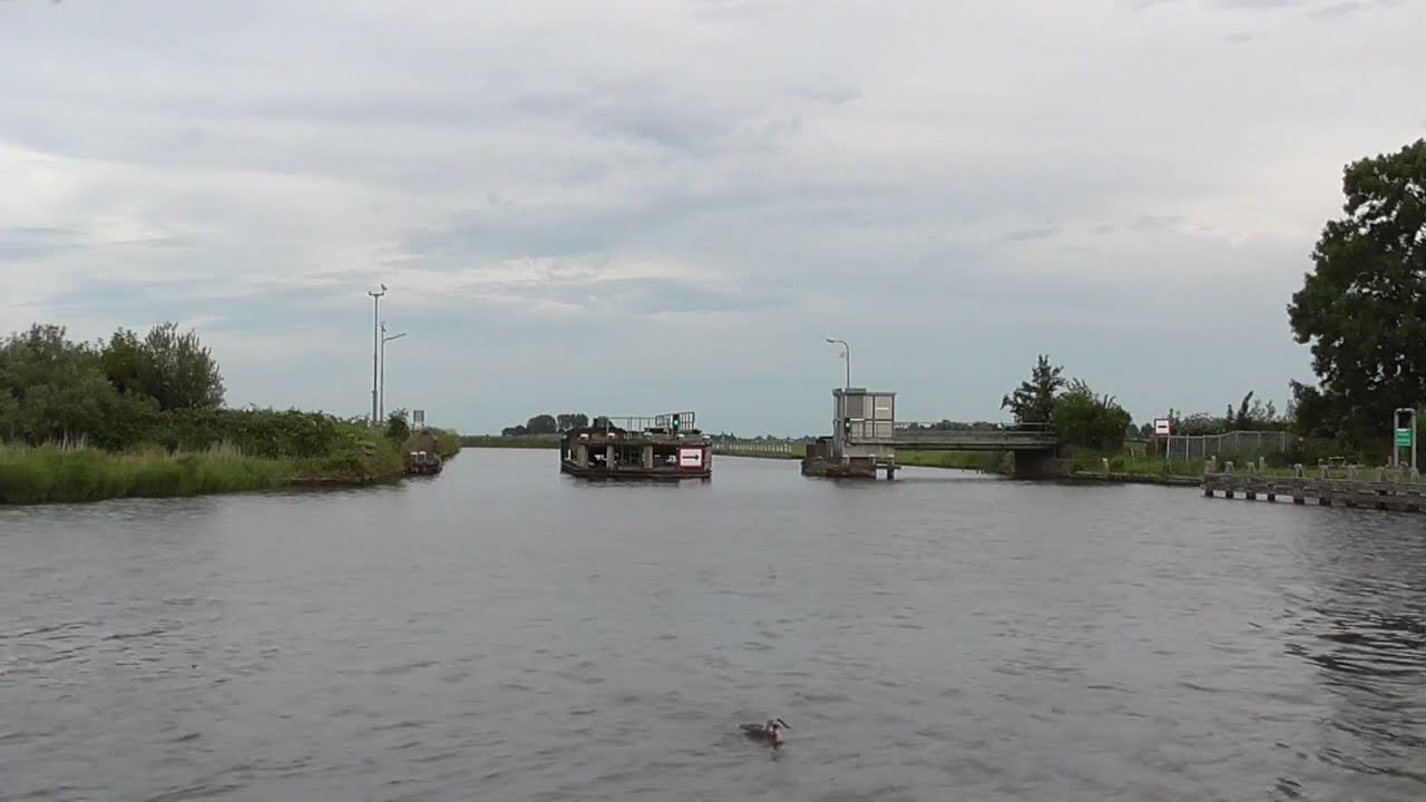 Brugopening Klifrakspoorbrug Workum (Warkum) Draaibrug/ Swingbridge ...