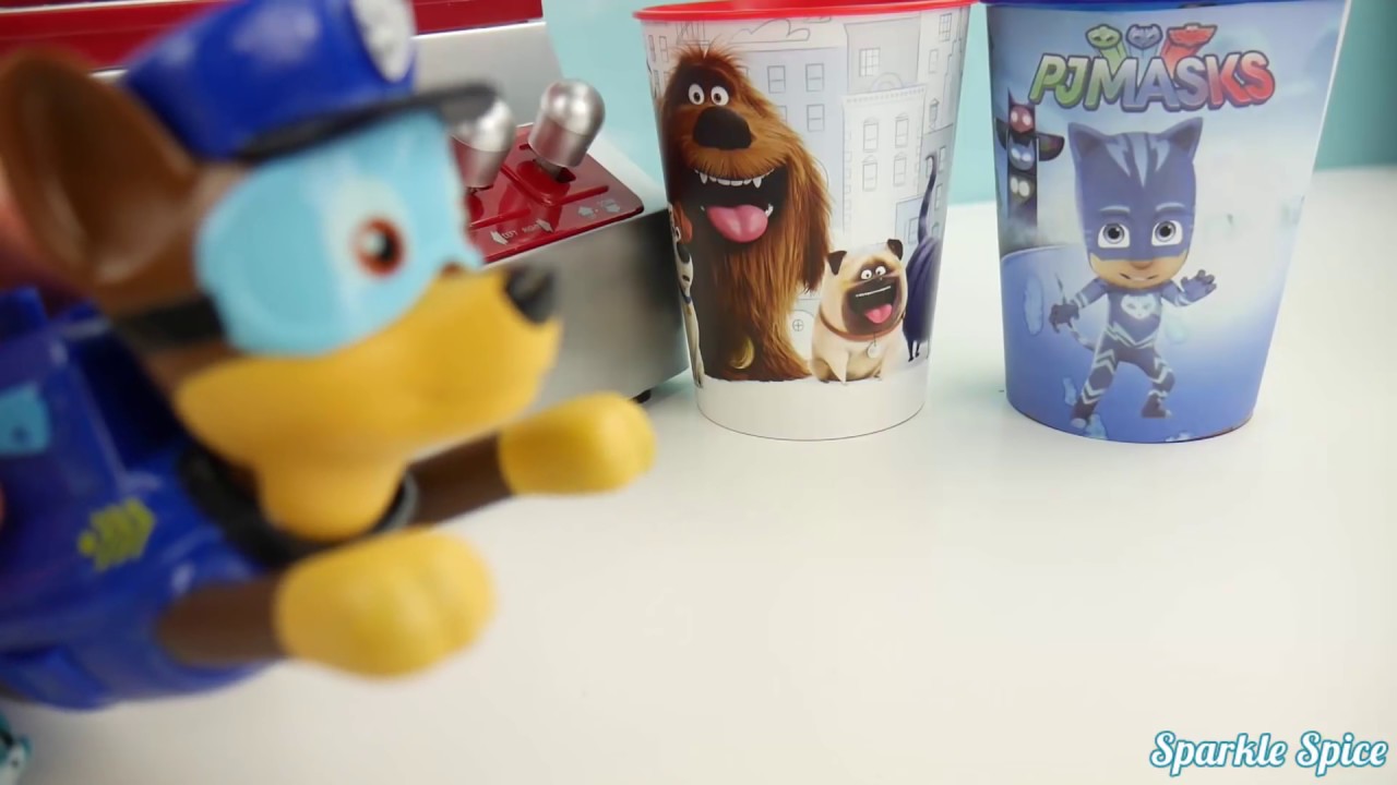 Paw Patrol plays claw machine game - YouTube