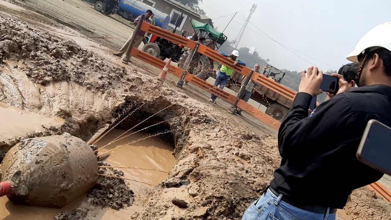 HDD Bundle Pulling by Advance Infrastructures Pvt.Ltd - YouTube