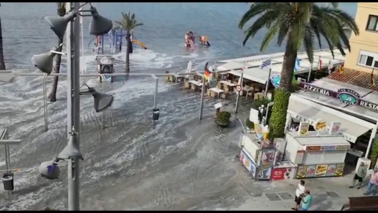 TSUNAMI - Mallorca - Espanha 17-07-2018 - YouTube
