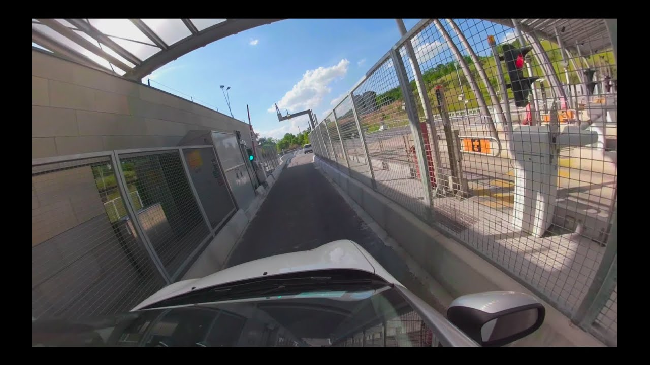 [France] (Paris suburbs) : Duplex A86 tunnel in 360 (Part 1) - YouTube