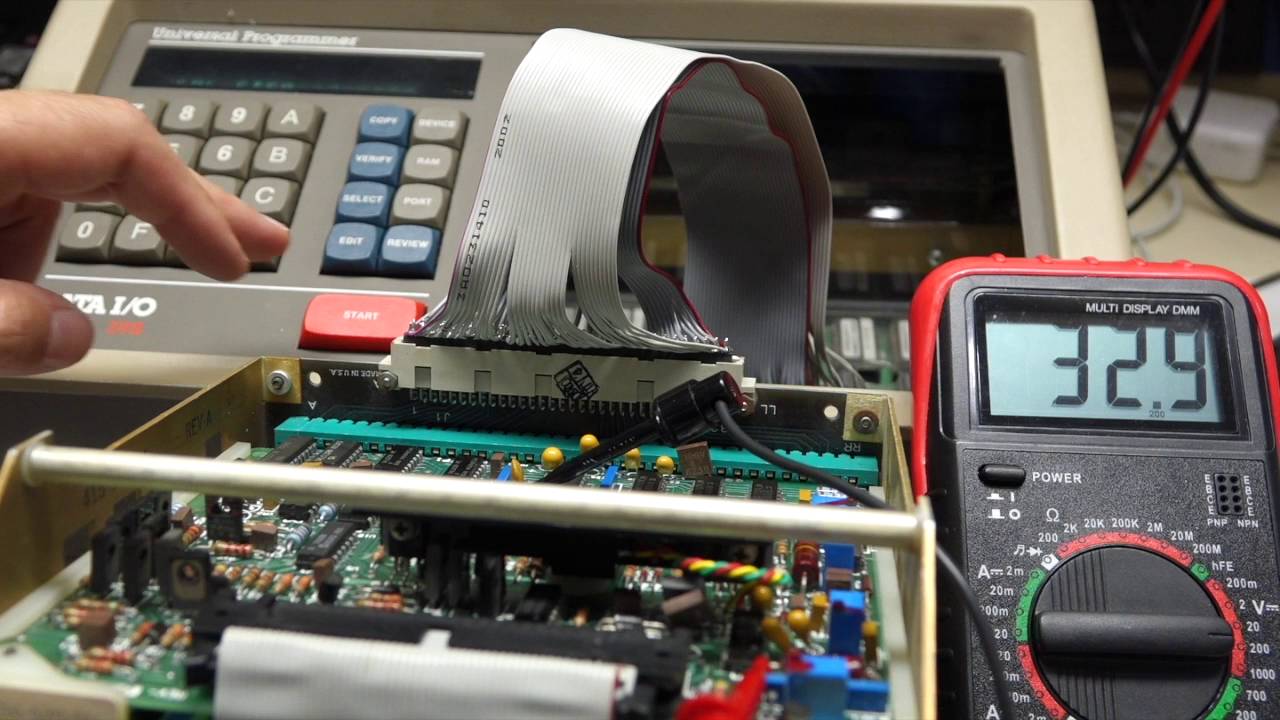 Data IO 29B PROM Programmer Repair Part 3 - YouTube