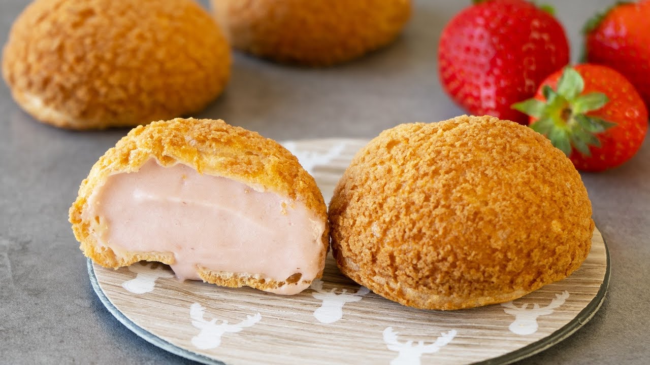 Strawberry Cream Puffs (Choux Craquelin) - YouTube