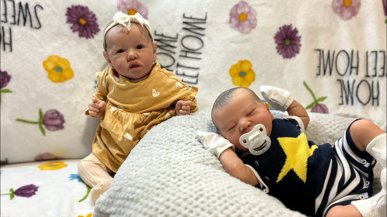 Two beautiful Reborn Dolls sculpted by Bonnie Brown! Sharing their ...