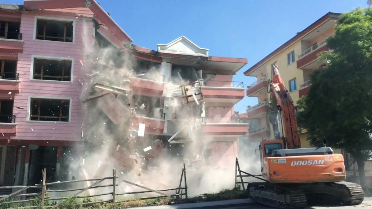 Amazing Fastest Dangerous Building Demolition Skills, Demolition Level ...