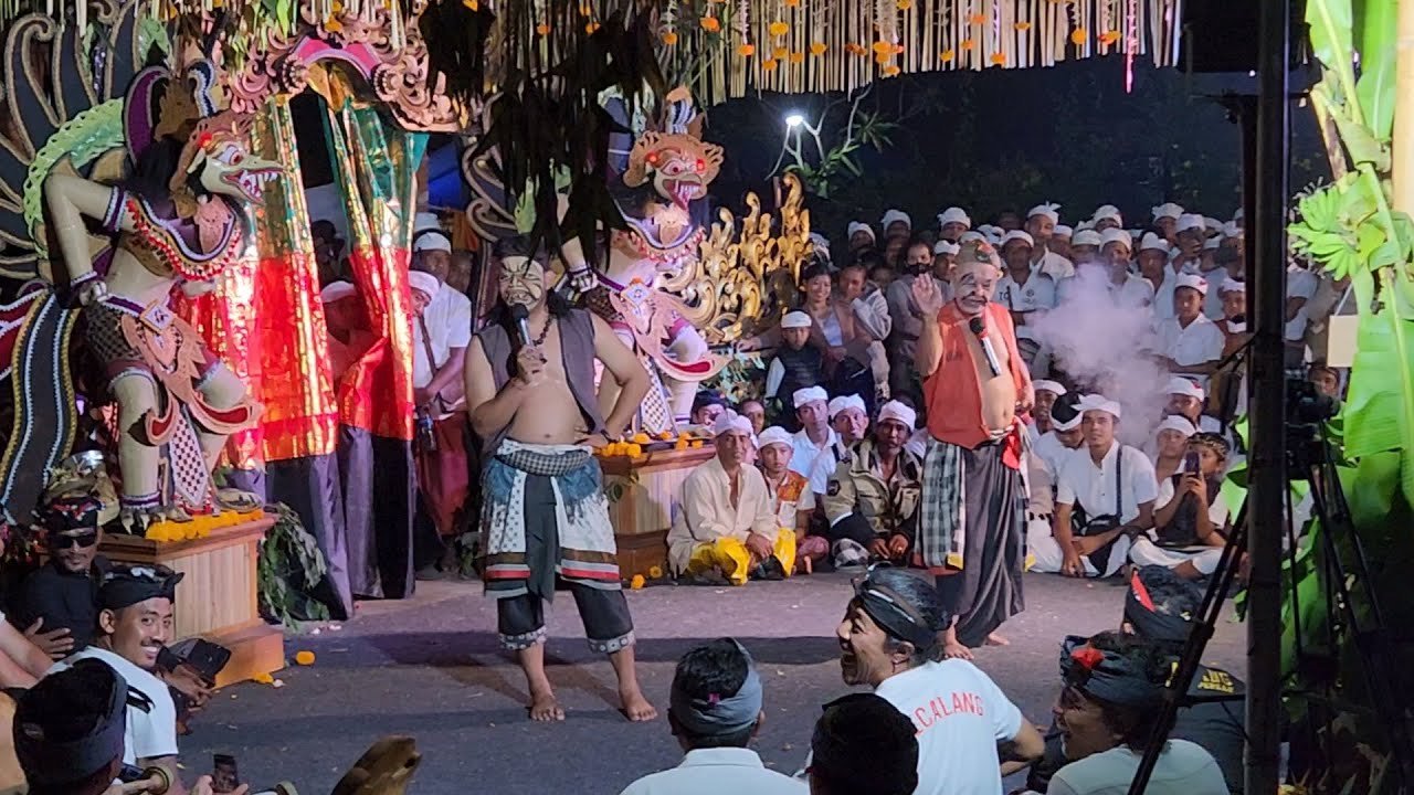 NGAKAK !! Lawak Bali Legendaris Petruk dan Blauk - YouTube