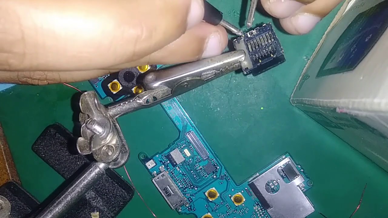 PSP GO microsd memory upgrade / mod part 8 - YouTube