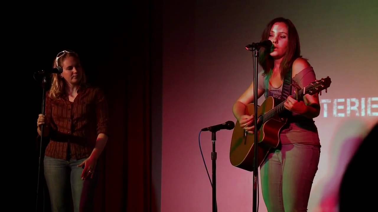 Melissa Harding Live @ "Dim Light" Premiere, "PAPER SUIT" - YouTube