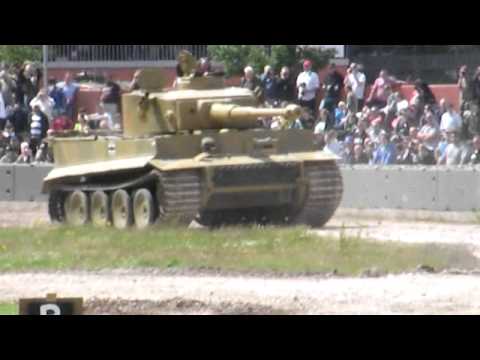 tiger tank 131 @ Tankfest Panzer VI Tiger Ausf. E Sd. Kfz. 181 - YouTube