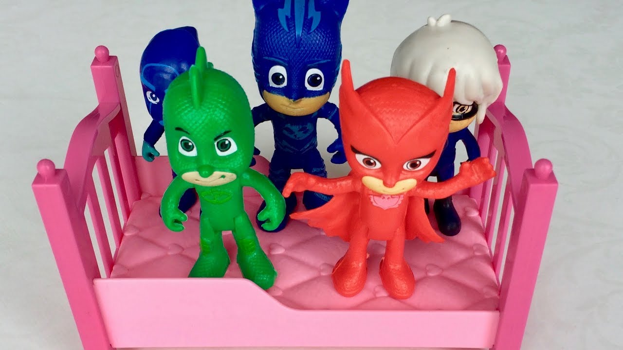 PJ Masks Jumping On The Bed | Five little monkeys jumping on the Bed ...