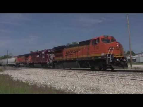 BNSF 510 HLCX 1054 BNSF 525 GALPIE 6/7/19 - YouTube