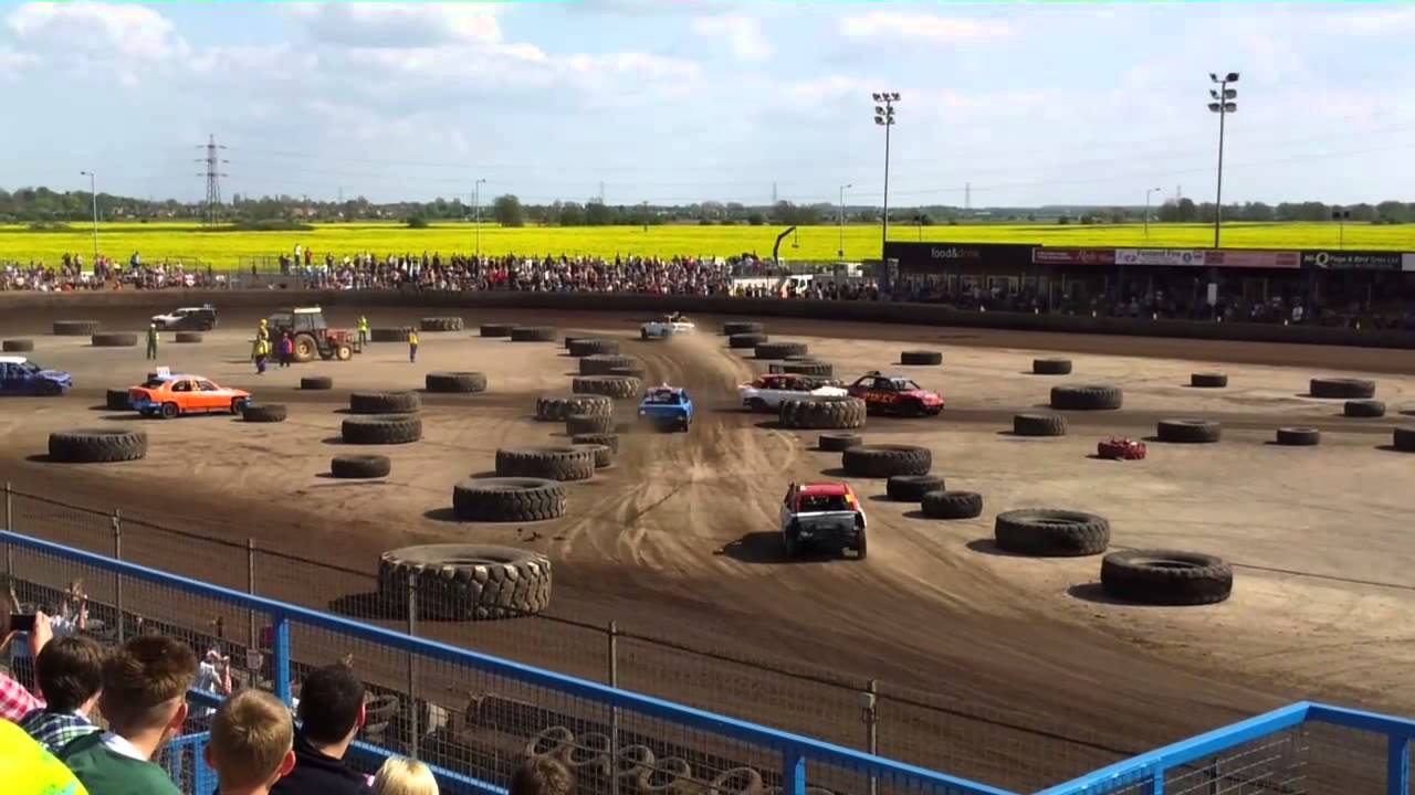 Norfolk Arena Banger Racing - YouTube
