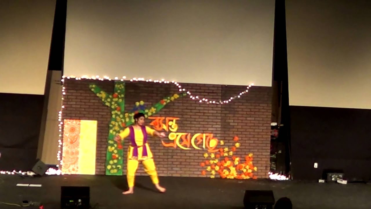Boshonto Ese Geche Dance by Sumaiya - YouTube
