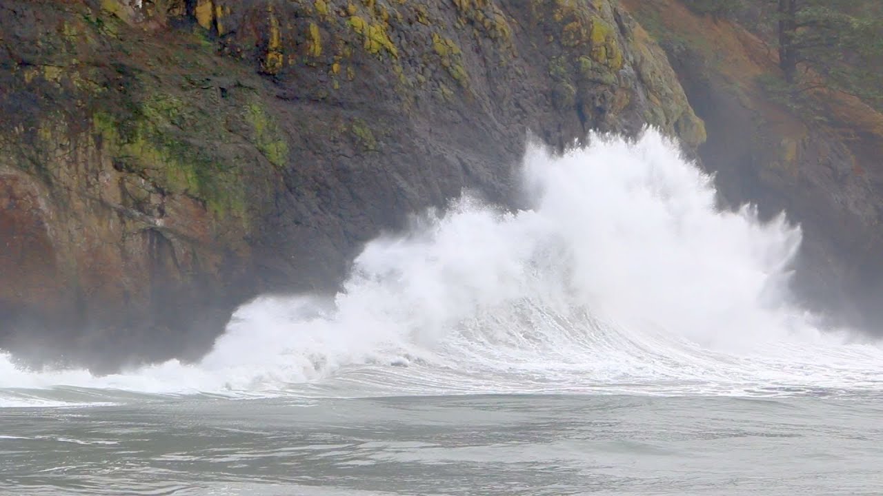 Storm Waves crash on rocks and swamp camera - YouTube