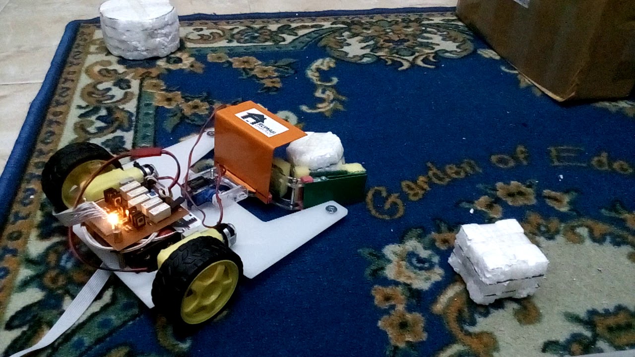 Tes robot transporter persiapan Lomba JRC 2018 - YouTube