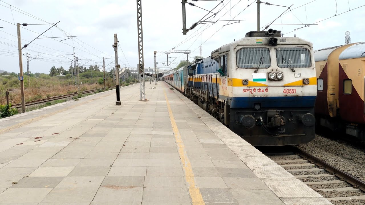 2 overtakes back to back | daily train overtakes (14708) Ranakpur ...