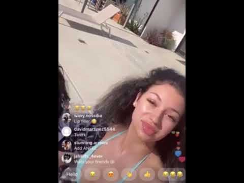 DANIELLE BREGOLI TWERKING WITH HER BEST FRIEND POOL PARTY ON INSTAGRAM LIVE THEY ARE HOT 🔥🔥