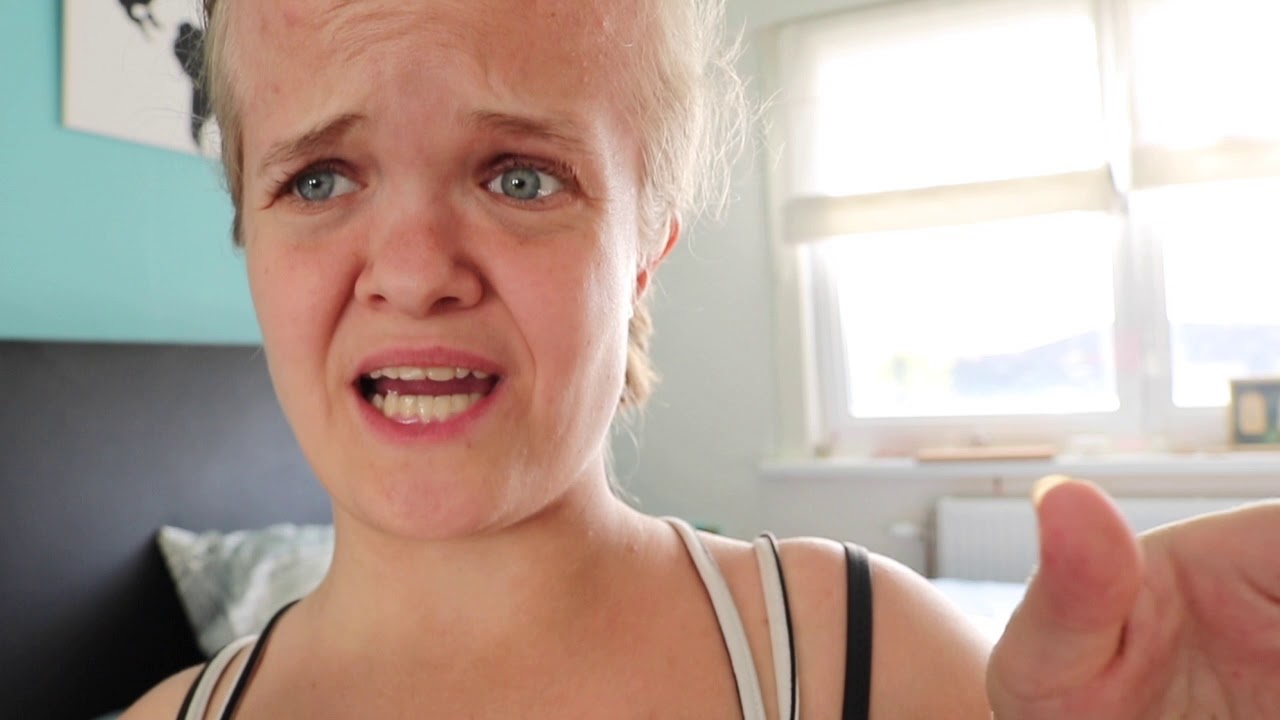 ASMR: Fast tapping & Intense tapping - YouTube