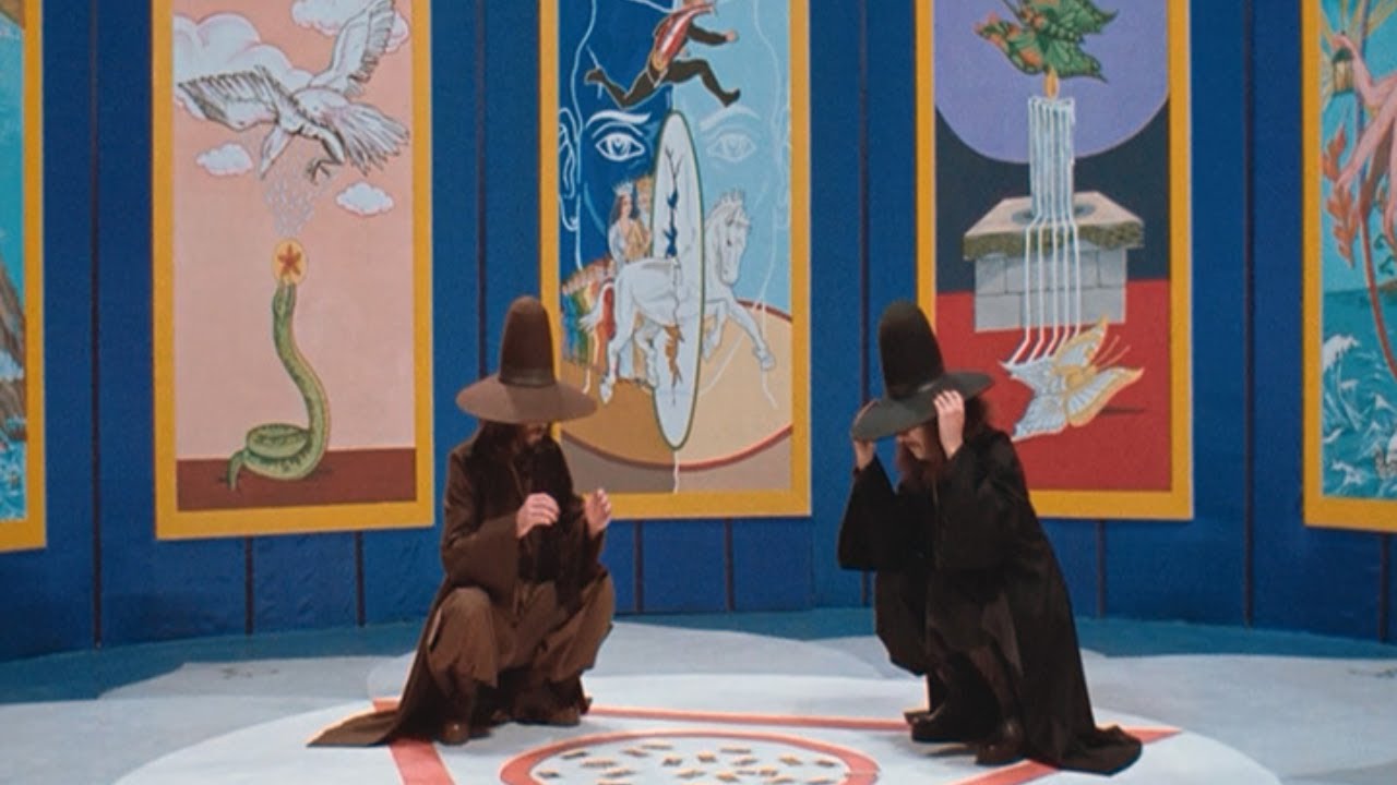 Surrealistic world of Alejandro Jodorowsky’s “The Holy Mountain” - YouTube