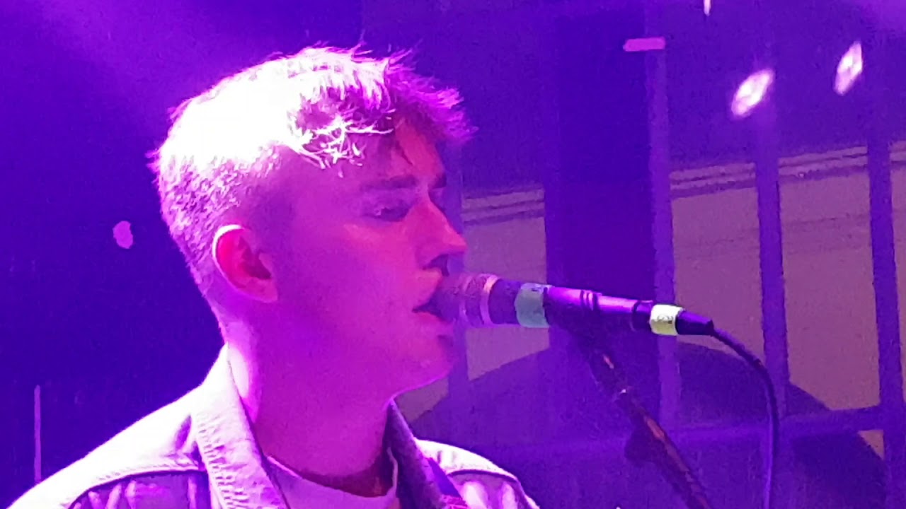 Sam Fender Super Sonic Paris 18.04.2018 - YouTube