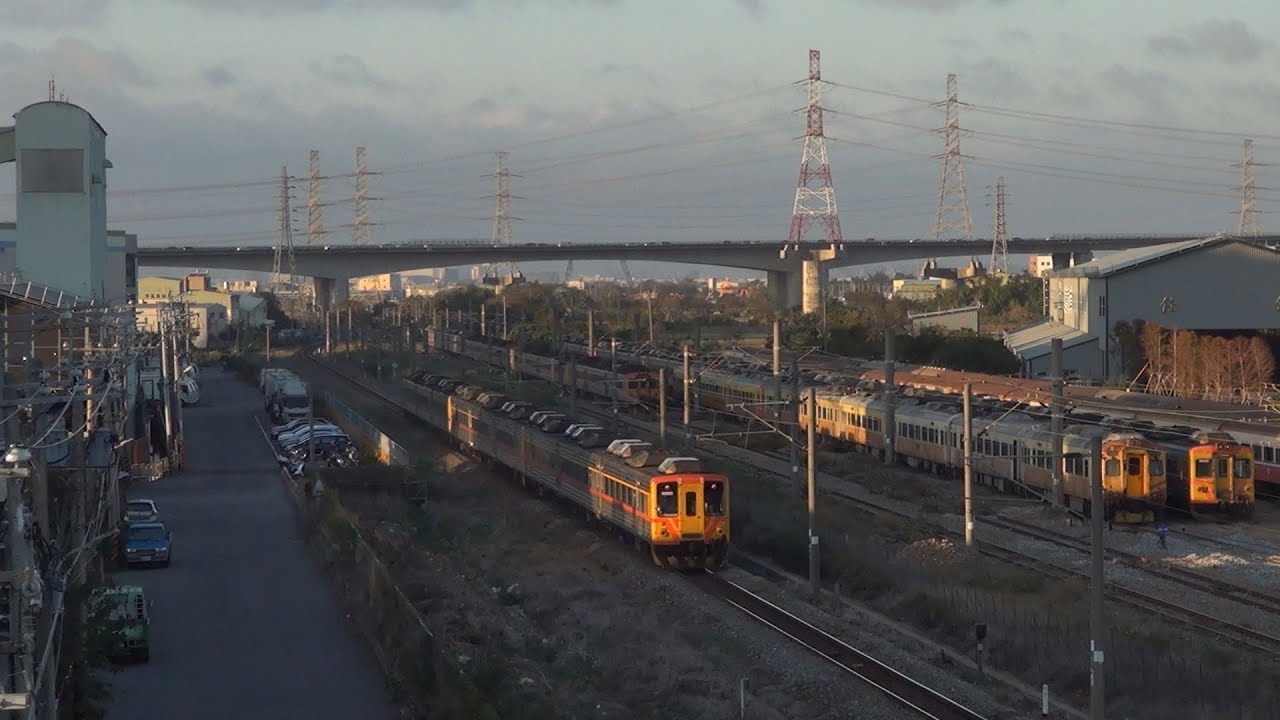 DR3100 臺鐵 2023.01.15 柴聯車狂風黃金夕照中通過 與多款退役老自強/莒光/復興合影【自強號 191次】TR DR3100 ...