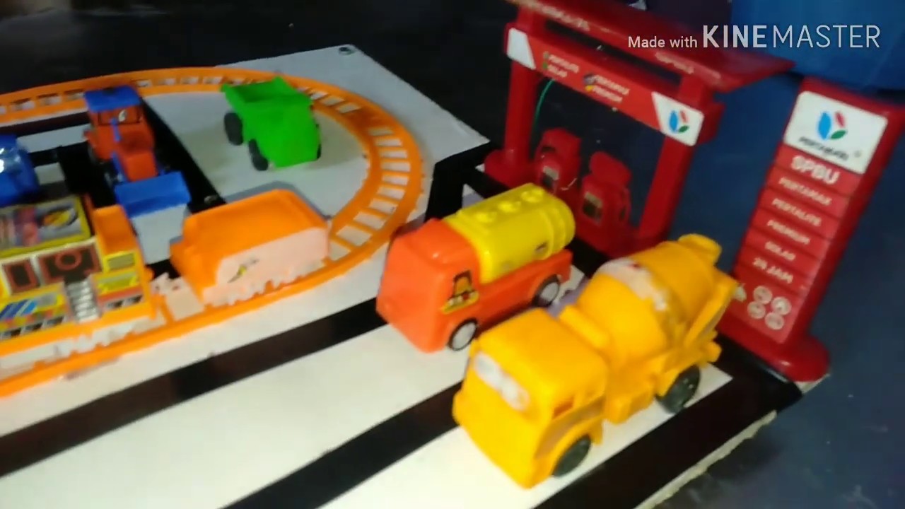 Taman Kereta Api Mainan Dan Generator Mini - YouTube