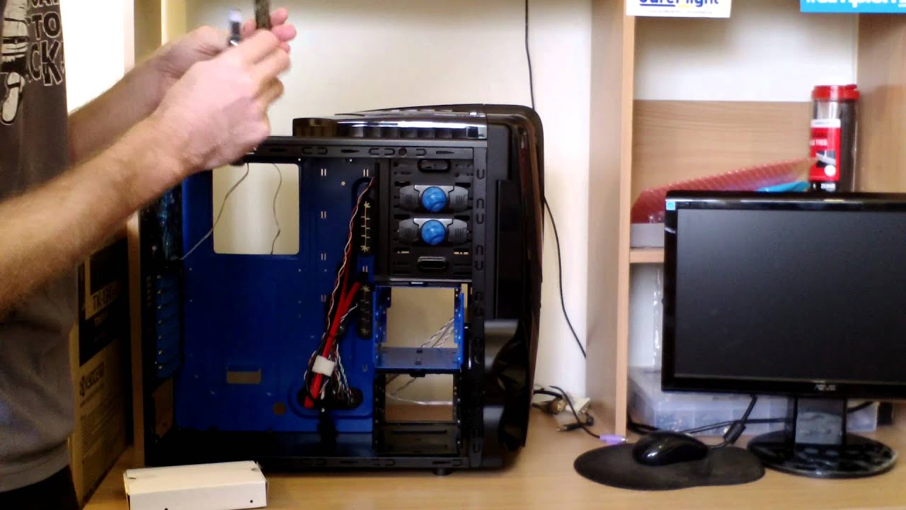 Aerocool Syclone Black - YouTube