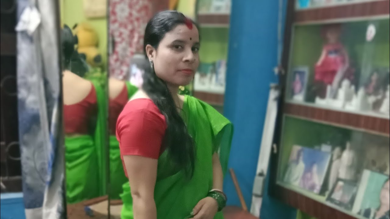 Saree Tuck Ceiling fan Cleaning vid eo - YouTube