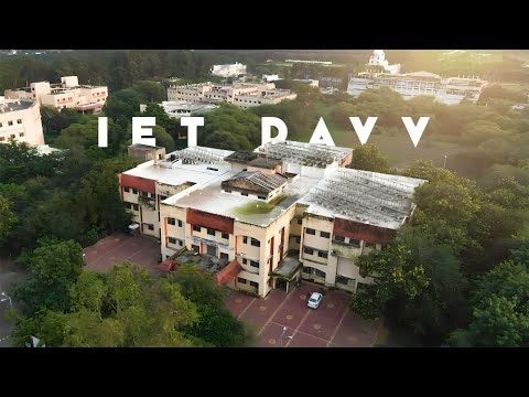 IET DAVV Indore 2K24 | Campus Tour | INDORE | Official College Video | DAVV | - YouTube