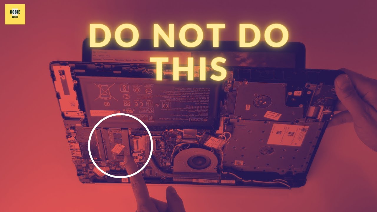 Removing RAM while laptop is still ON | #shorts - YouTube